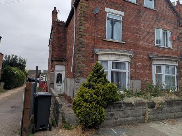 5 bedroom semi detached house to rent