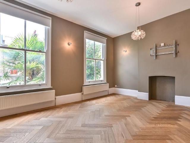 5 bedroom semi detached house to rent
