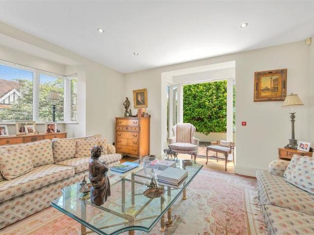 5 bedroom semi detached house to rent