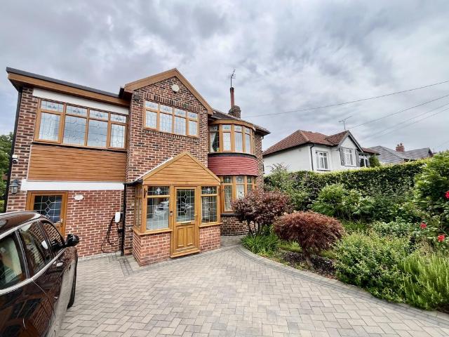 5 bedroom semi detached house to rent