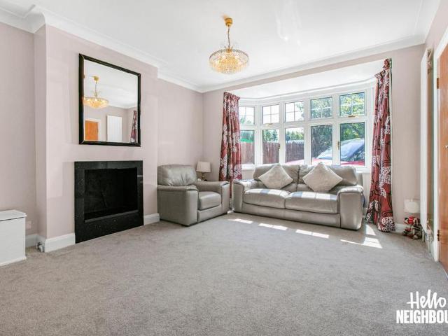 5 bedroom semi detached house to rent