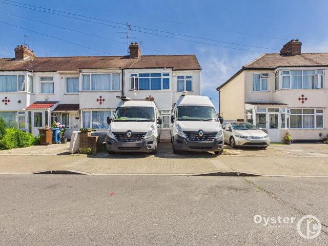 5 bedroom semi detached house to rent