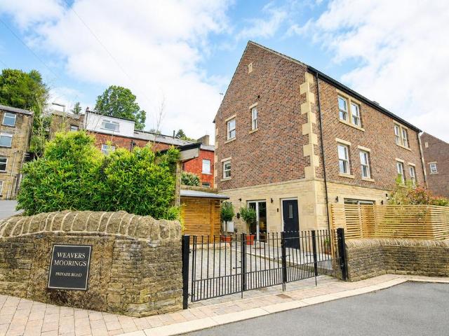 5 bedroom semi detached house to rent