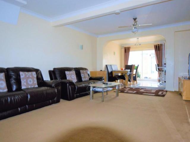5 bedroom semi detached house to rent