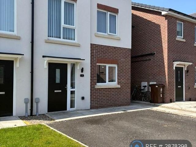 5 bedroom semi detached house to rent