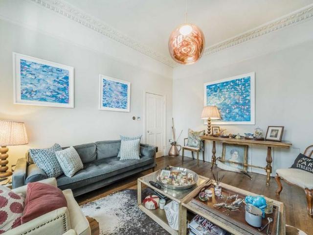 5 bedroom semi detached house to rent