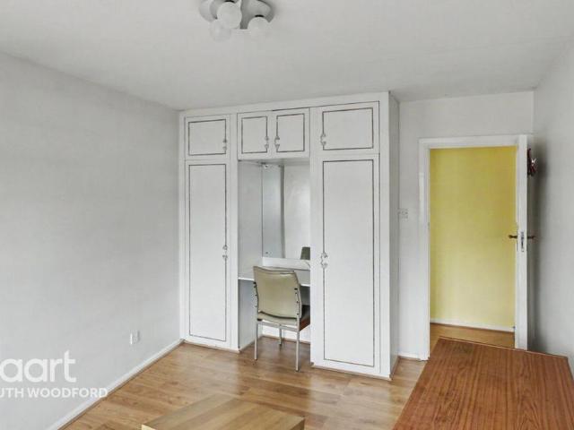 5 bedroom semi detached house to rent