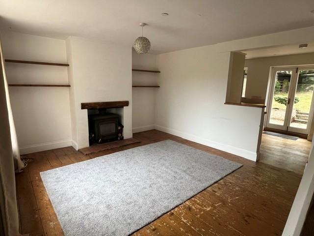 5 bedroom semi detached house to rent