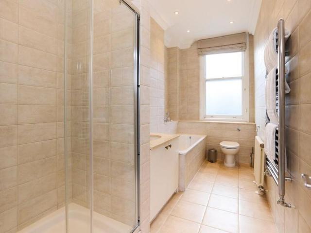5 bedroom semi detached house to rent