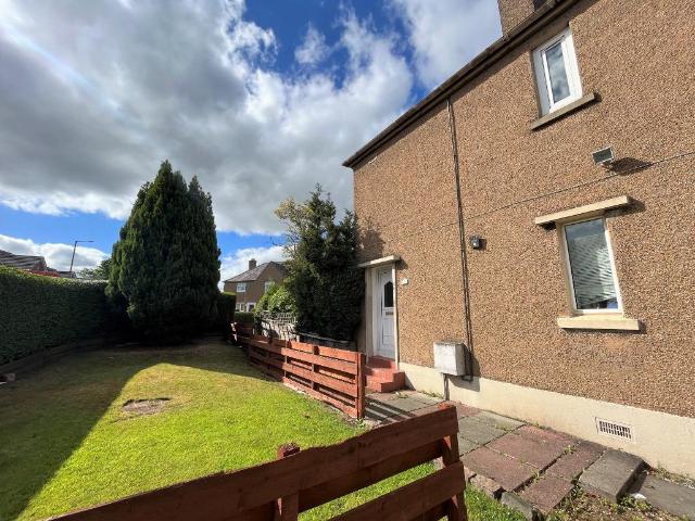 5 bedroom semi detached house to rent