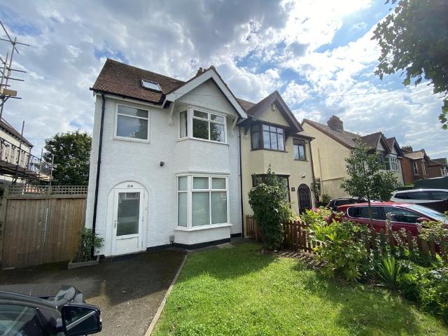 5 bedroom semi detached house to rent