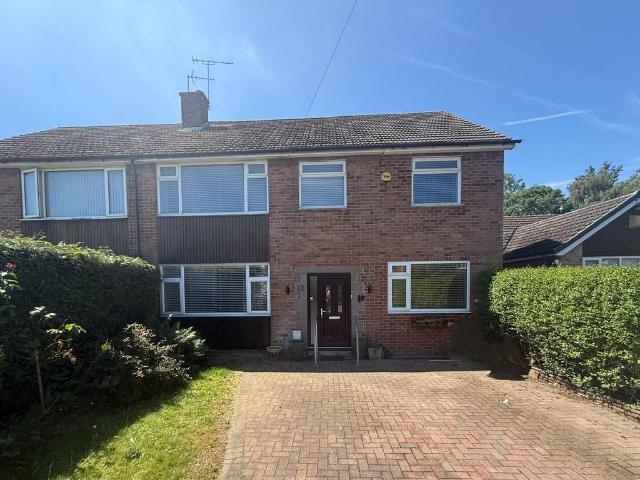 5 bedroom semi detached house to rent