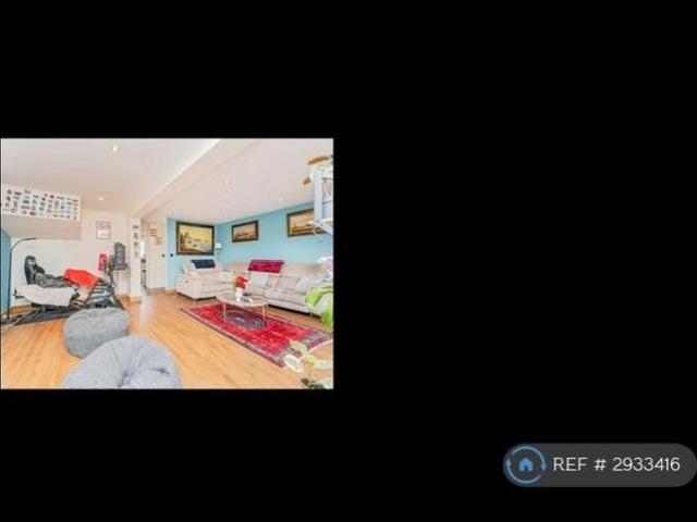 5 bedroom semi detached house to rent