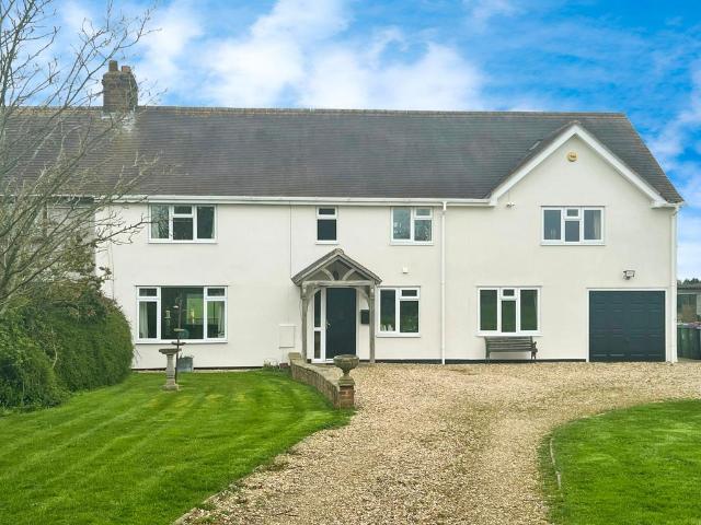 5 bedroom semi detached house to rent