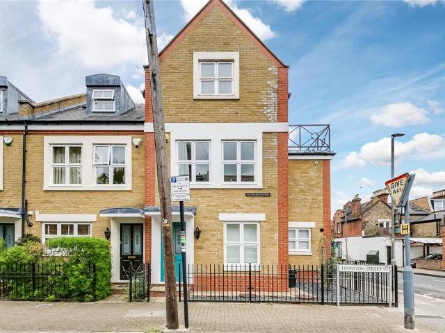 5 bedroom semi detached house to rent