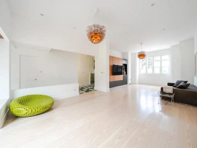 5 bedroom semi detached house to rent