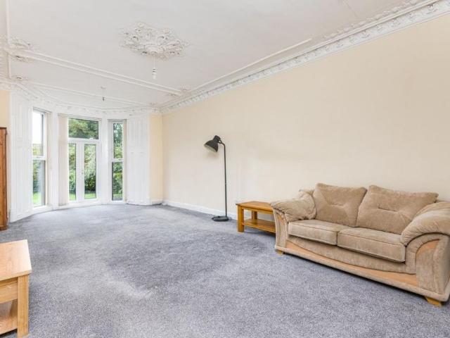 5 bedroom semi detached house to rent