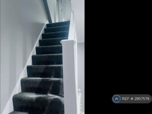5 bedroom semi detached house to rent