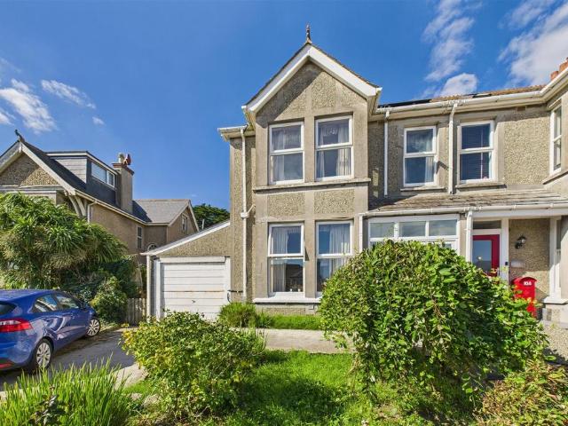 5 bedroom semi detached house for sale