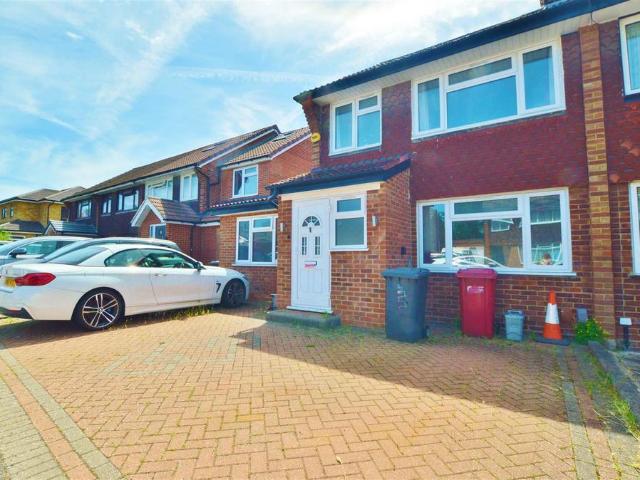 5 bedroom semi detached house for sale