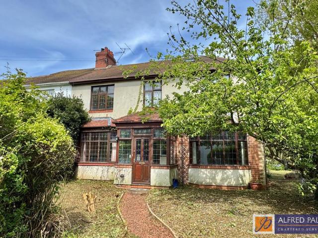 5 bedroom semi detached house for sale