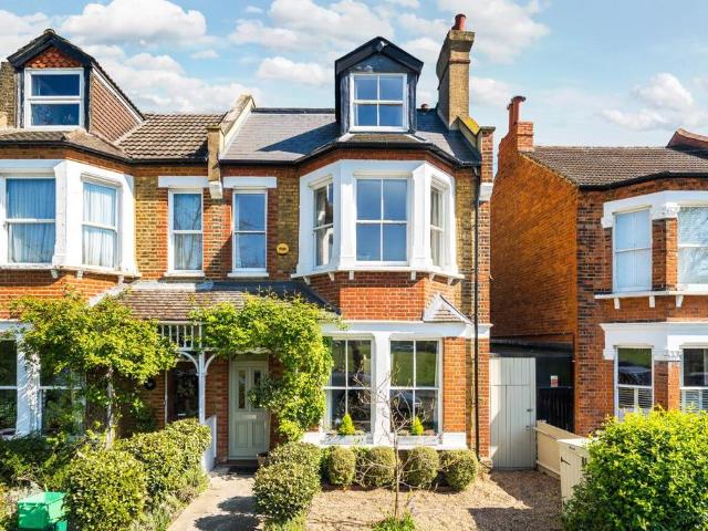5 bedroom semi detached house for sale