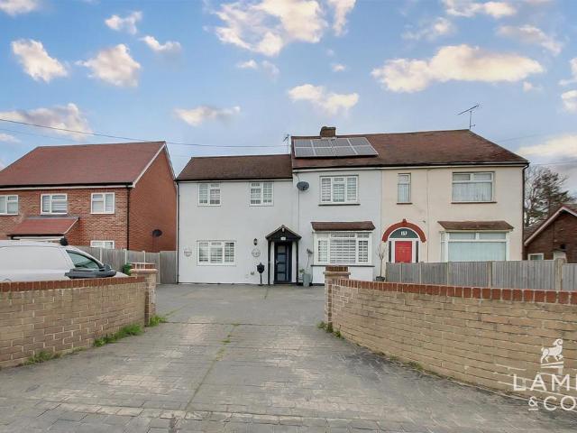 5 bedroom semi detached house for sale