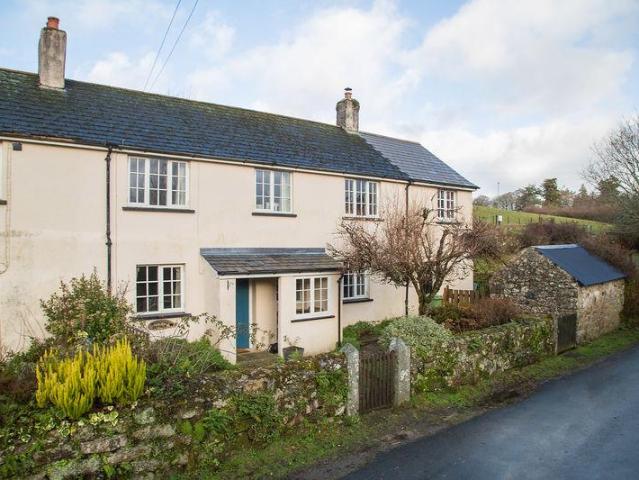 5 bedroom semi detached house for sale