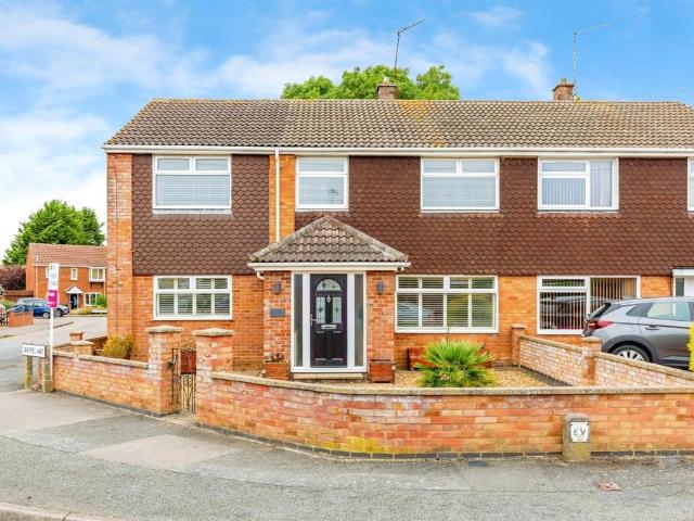 5 bedroom semi detached house for sale