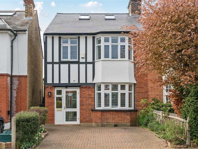 5 bedroom semi detached house for sale