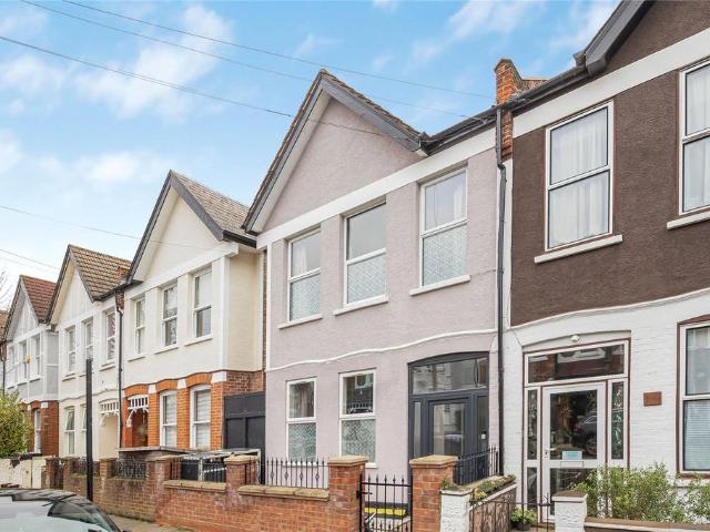 5 bedroom semi detached house for sale