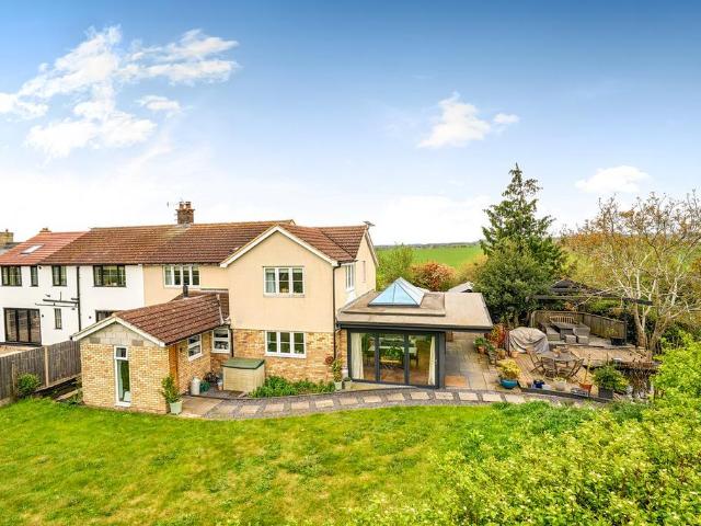 5 bedroom semi detached house for sale