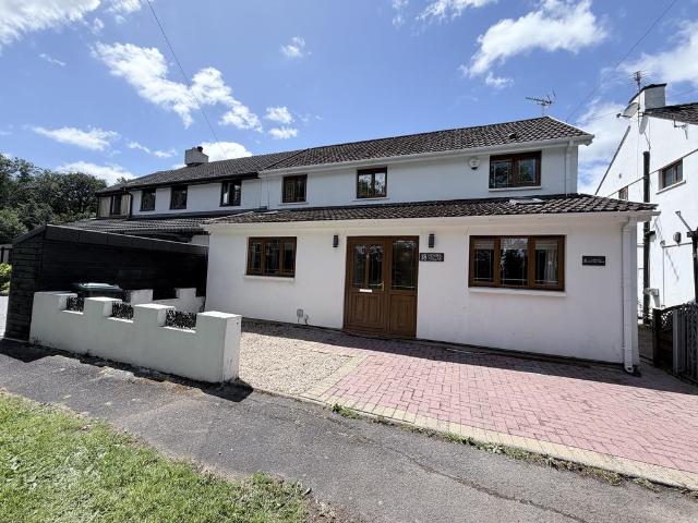 5 bedroom semi detached house for sale