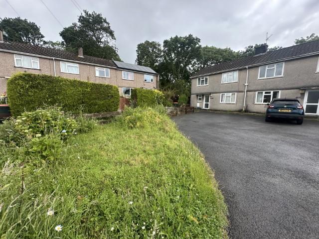 5 bedroom semi detached house for sale