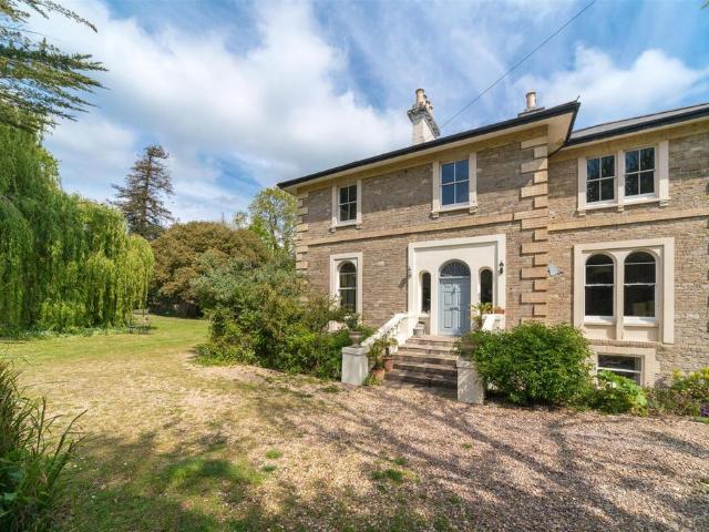 5 bedroom semi detached house for sale
