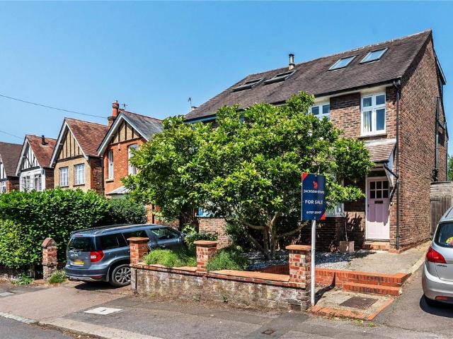 5 bedroom semi detached house for sale