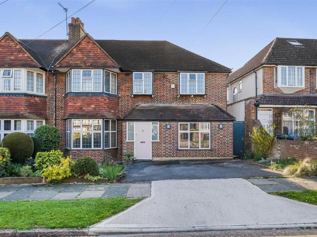 5 bedroom semi detached house for sale