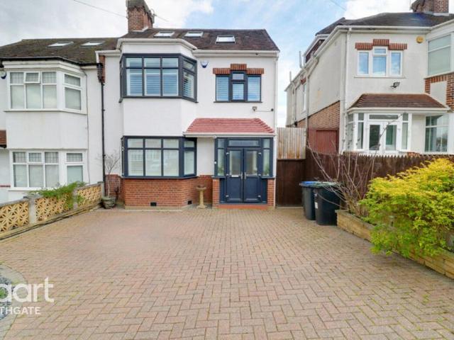 5 bedroom semi detached house for sale