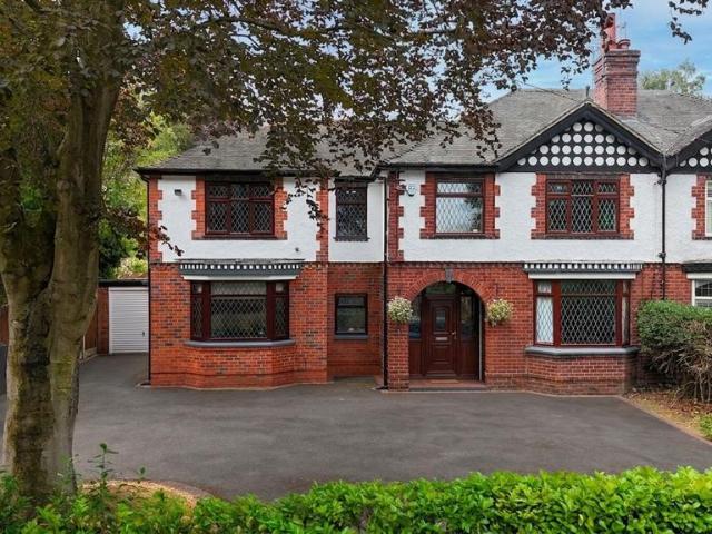 5 bedroom semi detached house for sale