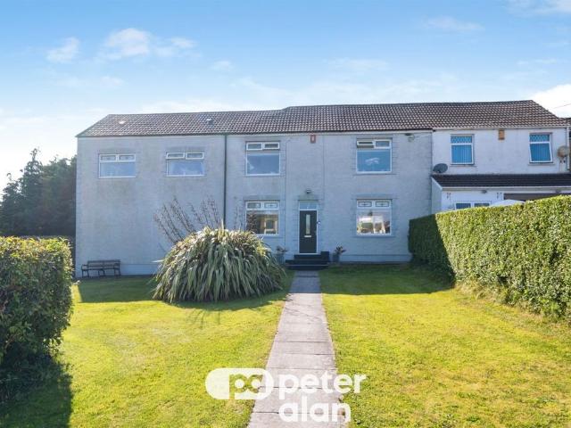 5 bedroom semi detached house for sale