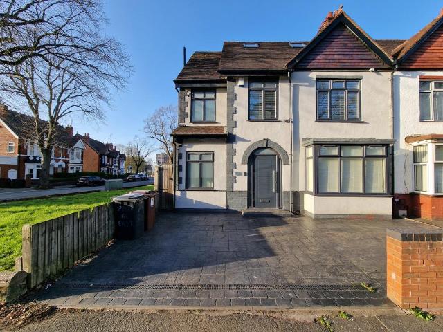 5 bedroom semi detached house for sale