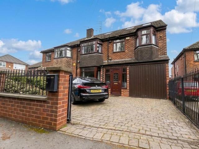5 bedroom semi detached house for sale