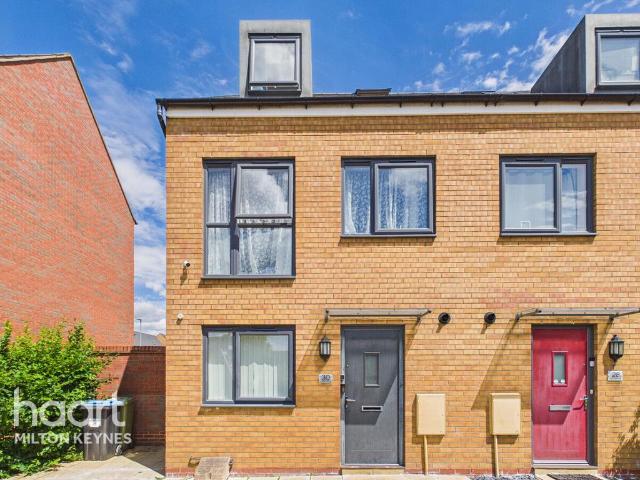 5 bedroom semi detached house for sale