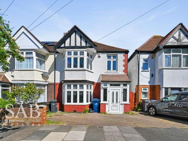5 bedroom semi detached house for sale