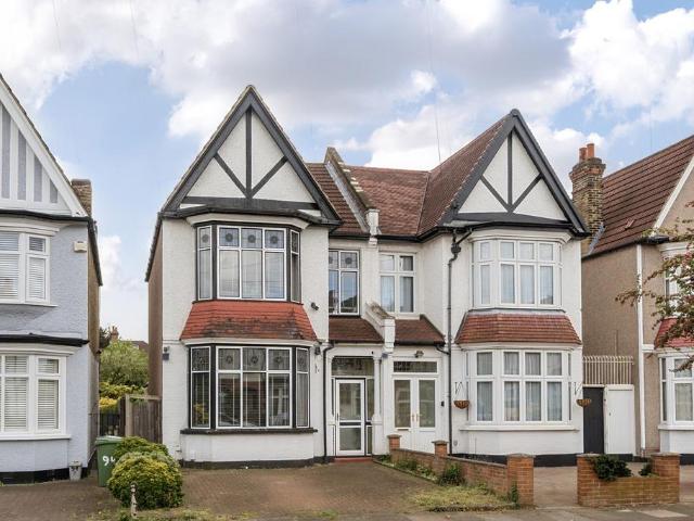 5 bedroom semi detached house for sale