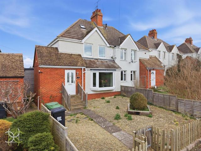 5 bedroom semi detached house for sale