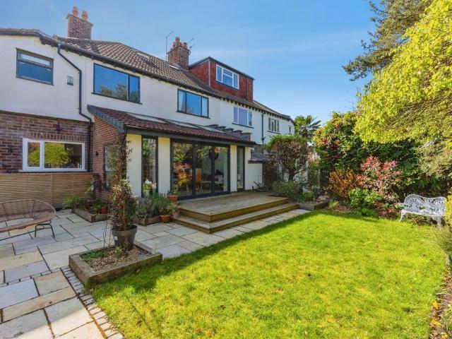 4 bedroom semi detached house for sale