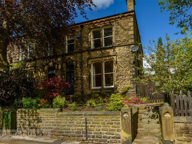 5 bedroom semi detached house for sale
