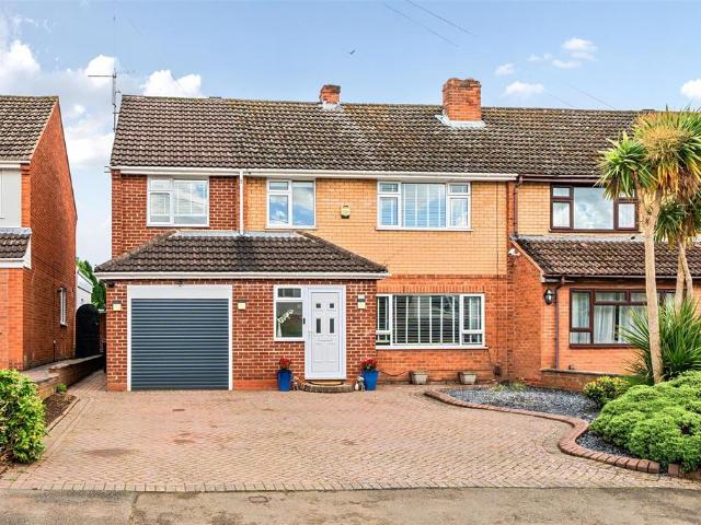 5 bedroom semi detached house for sale