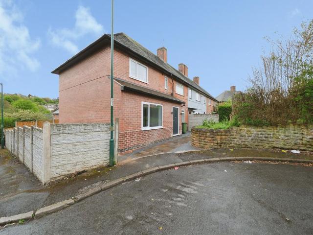 5 bedroom semi detached house for sale